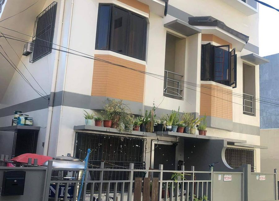 For Sale: Apartment Type Property in Cogon Ramos Cebu City, Cebu