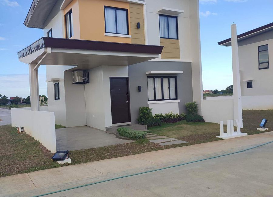 SINGLE FIREWALL HOUSE IN CAPITANGAN ABUCAY BATAAN