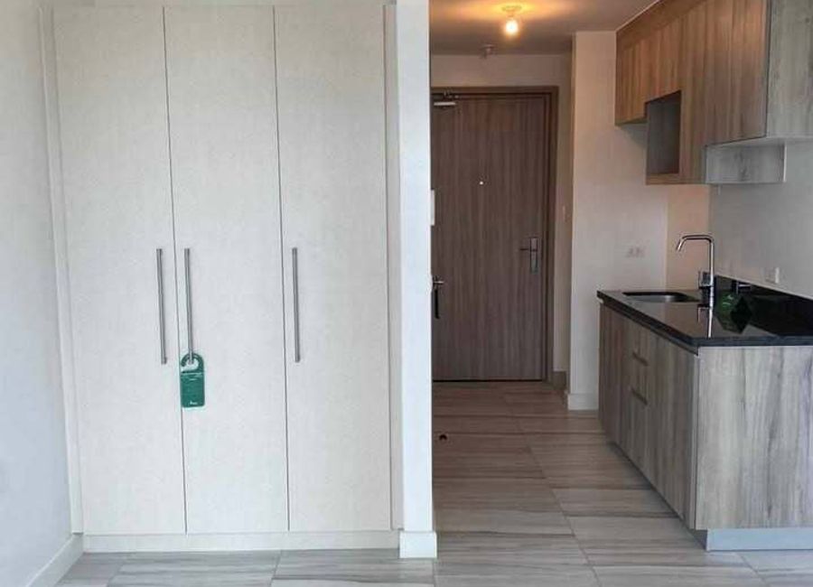 Studio Unit The Maven at Capitol Commons Ortigas