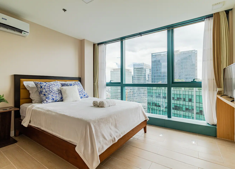 FOR SALE: One Uptown Residences BGC – Fully Furnished 2BR Condo