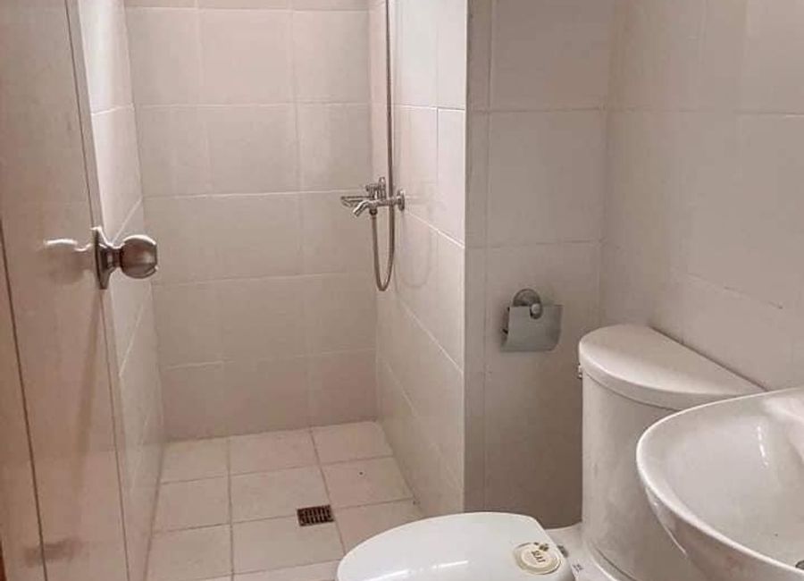 RFO 2Bedroom Rent To Own Condo 30k Monthly Near PUP Cubao Robmag Greenhills