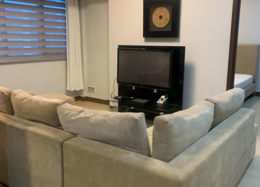 RUSH LEASE ! 2 BEDROOMS NICELY INTERIOR LE GRAND TOWER 1 EASTWOOD