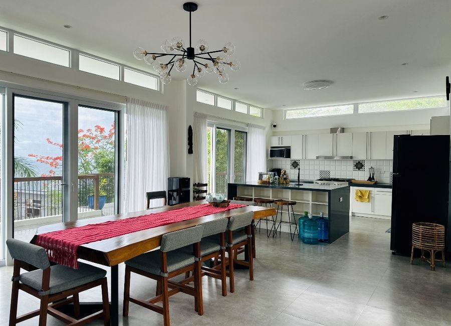 LUXURY VACATION HOME WITH OCEAN VIEW AT KAWAYAN COVE