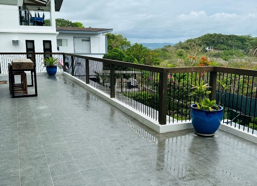 LUXURY VACATION HOME WITH OCEAN VIEW AT KAWAYAN COVE
