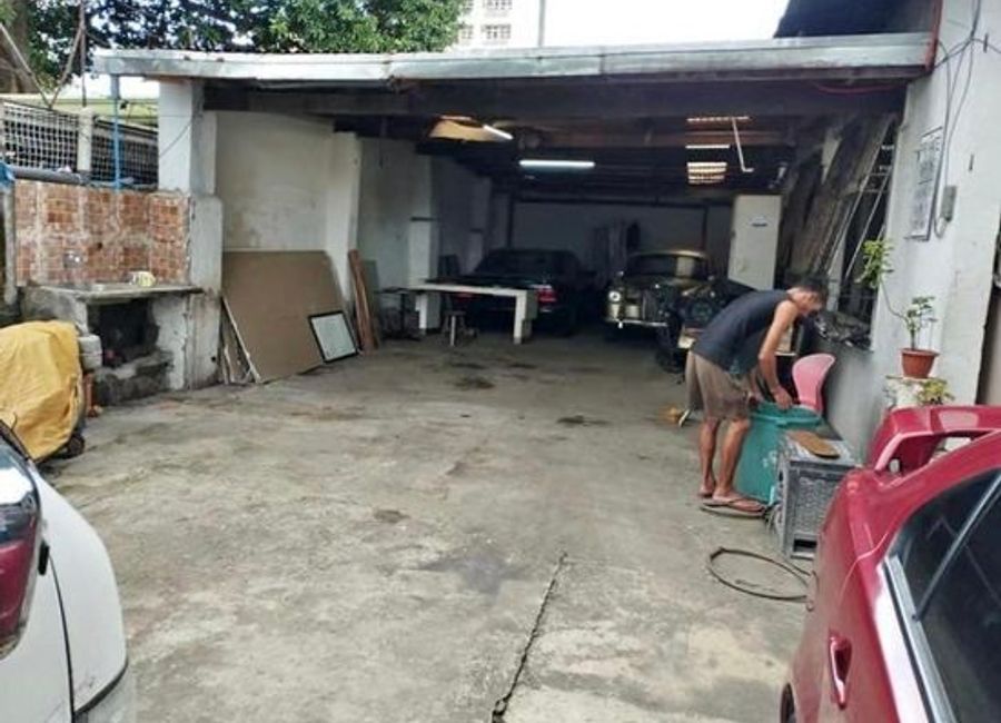 Semi Commercial for Lease at Timog Ave. & Tomas Morato. Quezon City