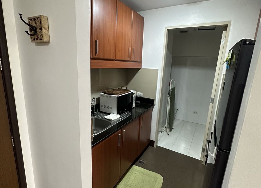 Bellagio 3 condo for sale 1 bedroom Facing Golf Course BGC Condo for sale