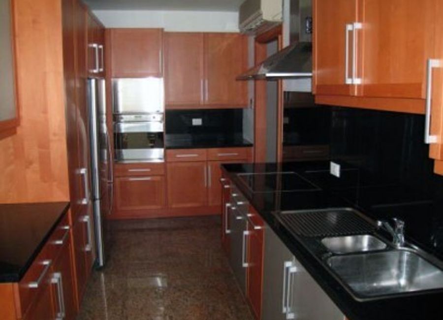 Pacific Plaza Towers 3 Bedroom Condo for Sale, Taguig City