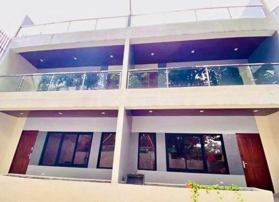 Townhouse for Rent at South Triangle, Quezon City, Metro Manila