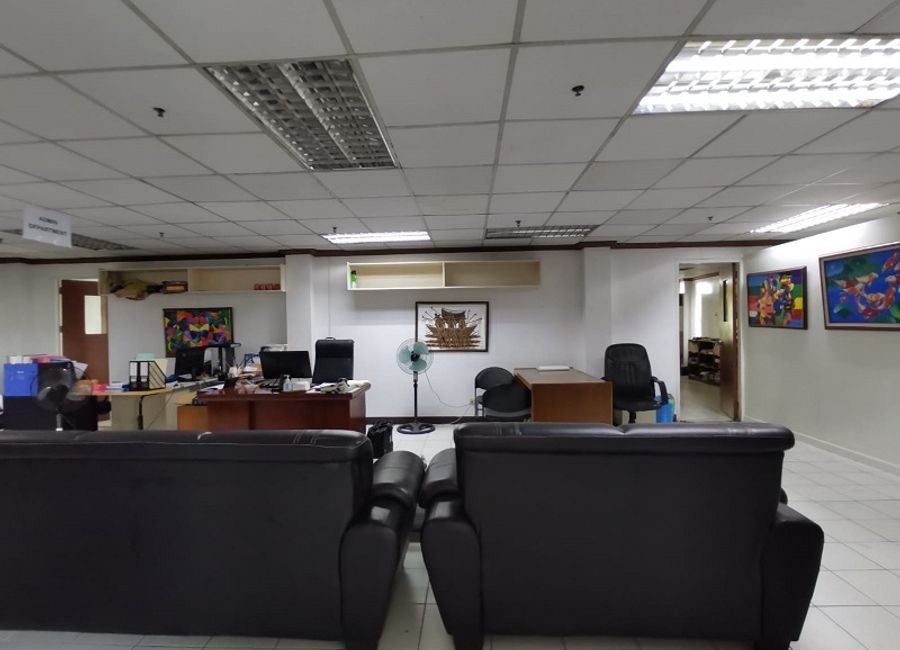 PRICE IMPROVED! Taft Avenue Commercial Building in for Sale! Manila