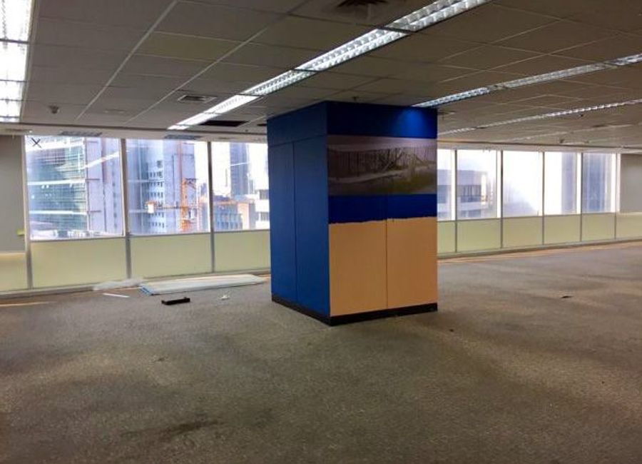 Commercial Building for Sale in Sen. Gil Puyat, Makati City