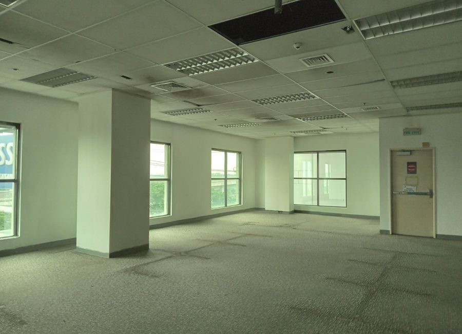 800 SQM Office Space For Rent in Diliman Commercial Building in Quezon ...