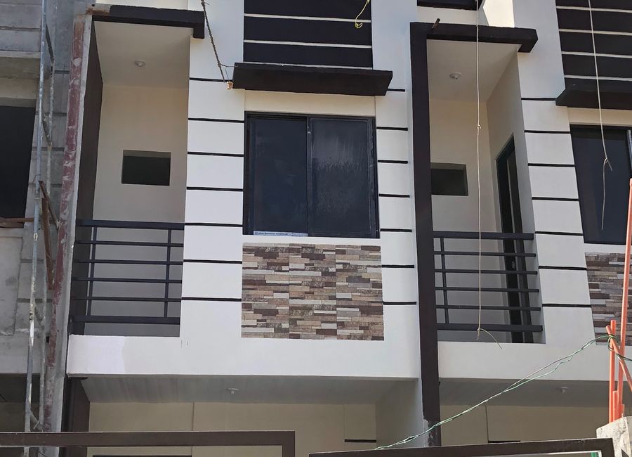 Unit 2, 3 Bedroom Townhouse For Sale at POUND RESIDENCES, North ...