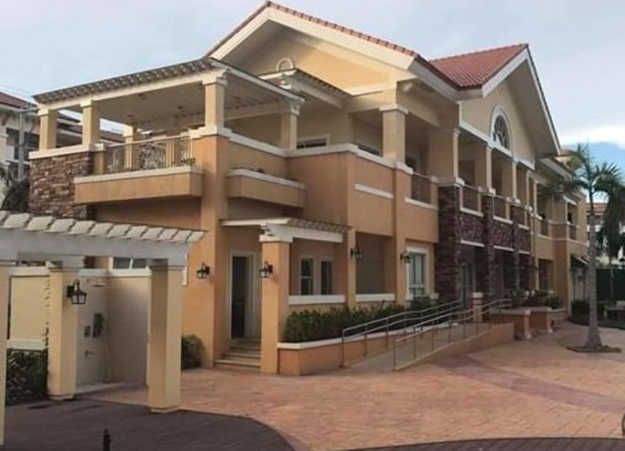 Affordable 2BR Condo with Balcony near SM Megamall Eastwood BGC Ortigas