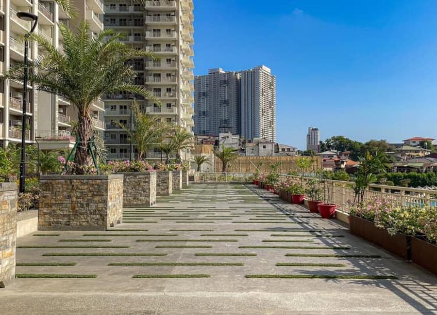 PRISMA RESIDENCES - 2 Bedroom COndo FOr Sale in Pasig City Near Market ...