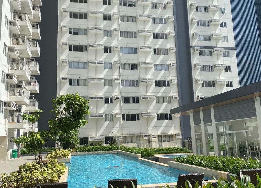 For Sale: 1 Bedroom Unfurnished in Avida Towers Turf BGC near St. Lukes