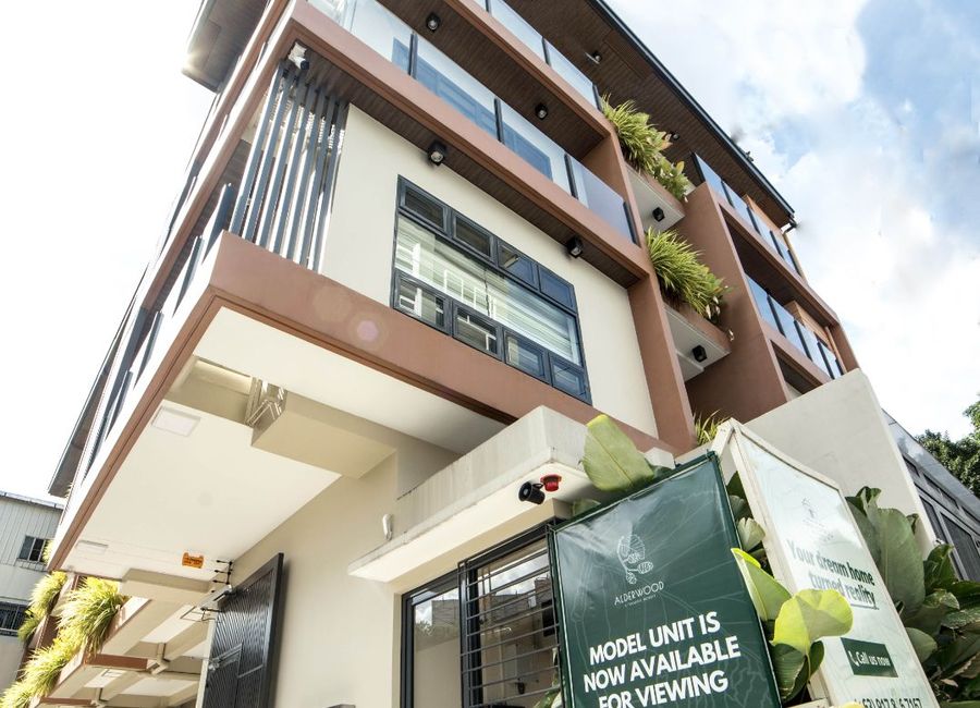 Rush Sale Townhouse M Residences Capitol Hills 4 Bedrooms, Quezon City