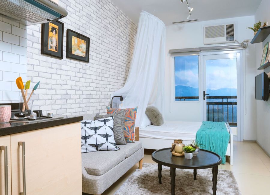 Rent to own condo unit in Circulo Verde