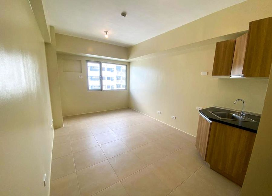 FOR RENT -STUDIO IN ONE UNION PLACE