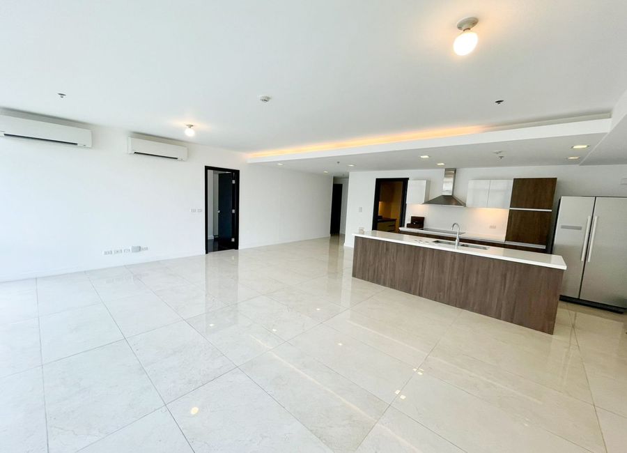 East Gallery Place BGC | Special 3BR Unit For Sale