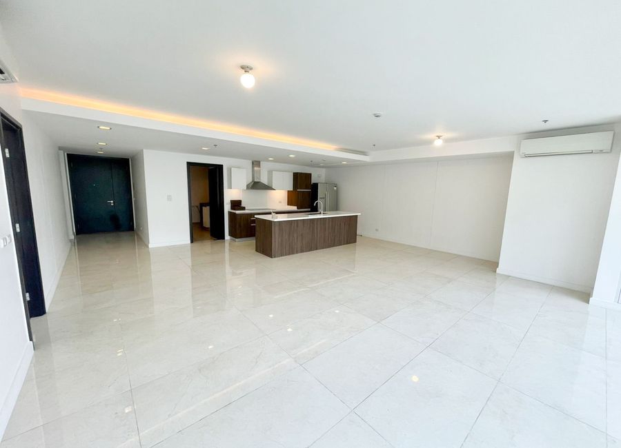 East Gallery Place BGC | Special 3BR Unit For Sale