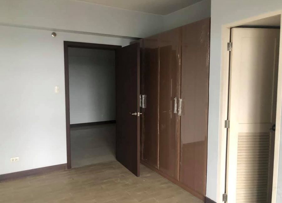 Bank Property For Sale PRE OWNED / FORECLOSED @ 10TH FLOOR, EASTWOOD LE ...