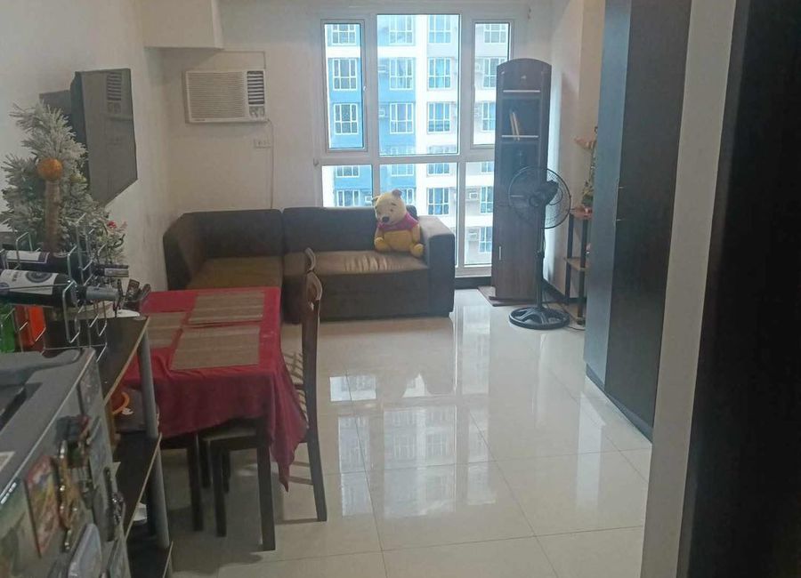Bank Foreclosed Unit for Sale in Axis Residences, Mandaluyong