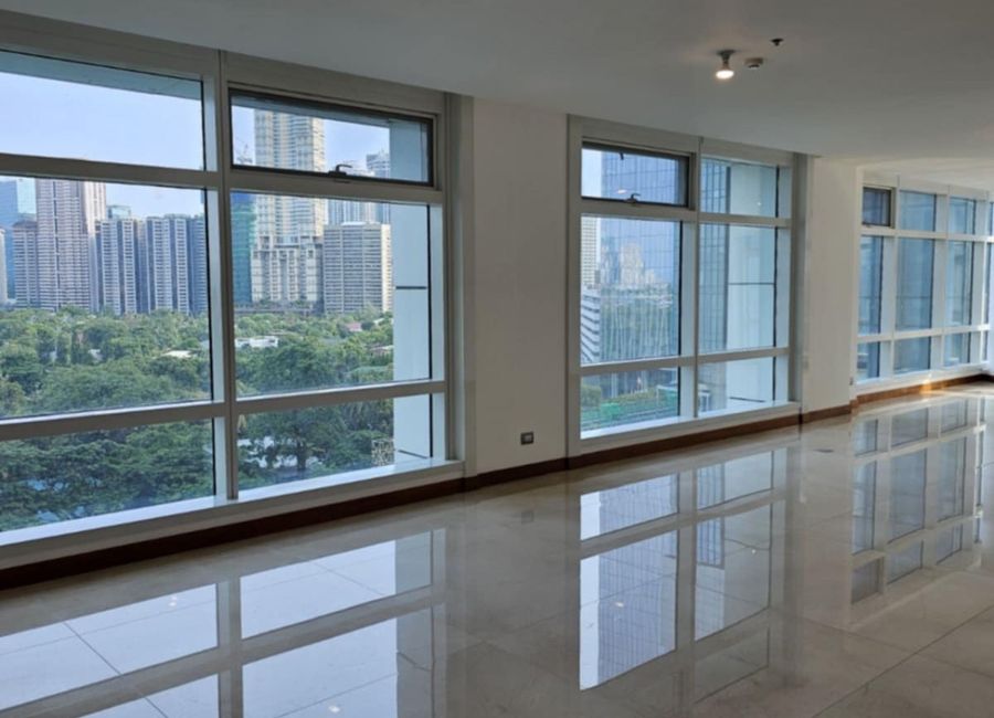 FOR SALE: 3 Bedroom Unit in Two Roxas Triangle, Makati City