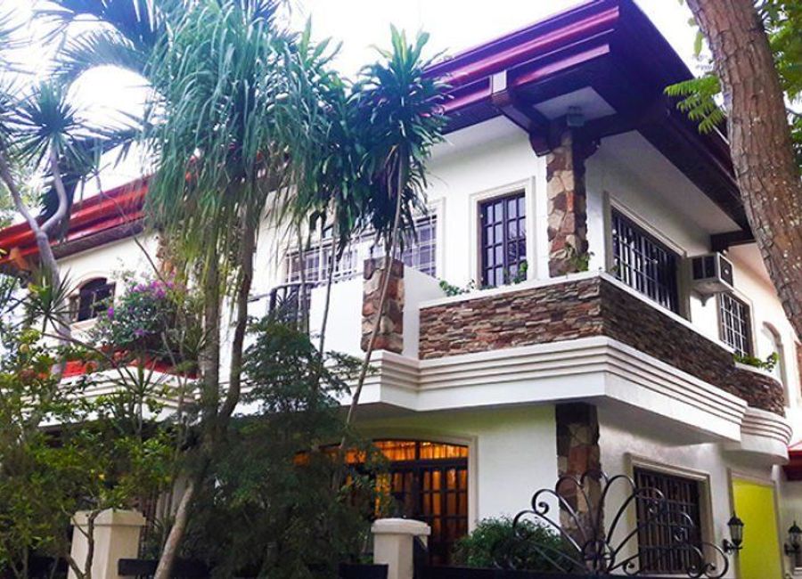 Southwoods Luxury Home - Carmona, Cavite
