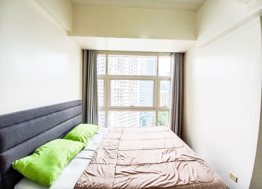 FOR RENT - 1 BEDROOM UNIT AT TWIN OAKS PLACE