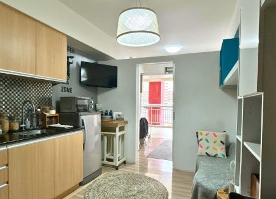 Condo Near SM Megamall Jr 1 BR 24 SQM Rent To Own – Near Ayala, BGC