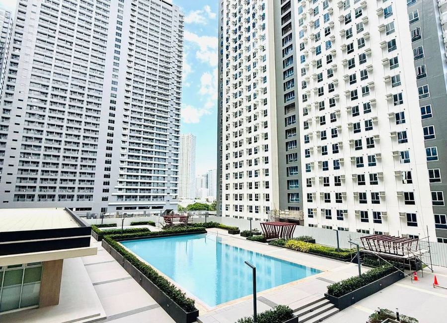 For Sale: Unfurnished 1 Bedroom in Avida Towers Verge, Mandaluyong