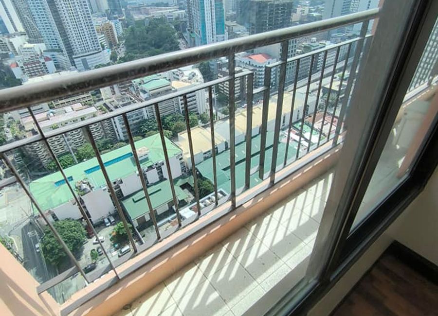 2 Bedroom rent to own condo for sale in CHino Roces Makati City