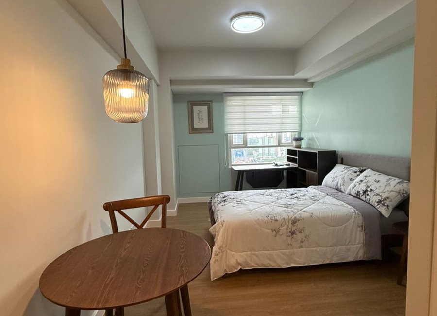 Studio Type Unit at The Arton Rockwell For Lease