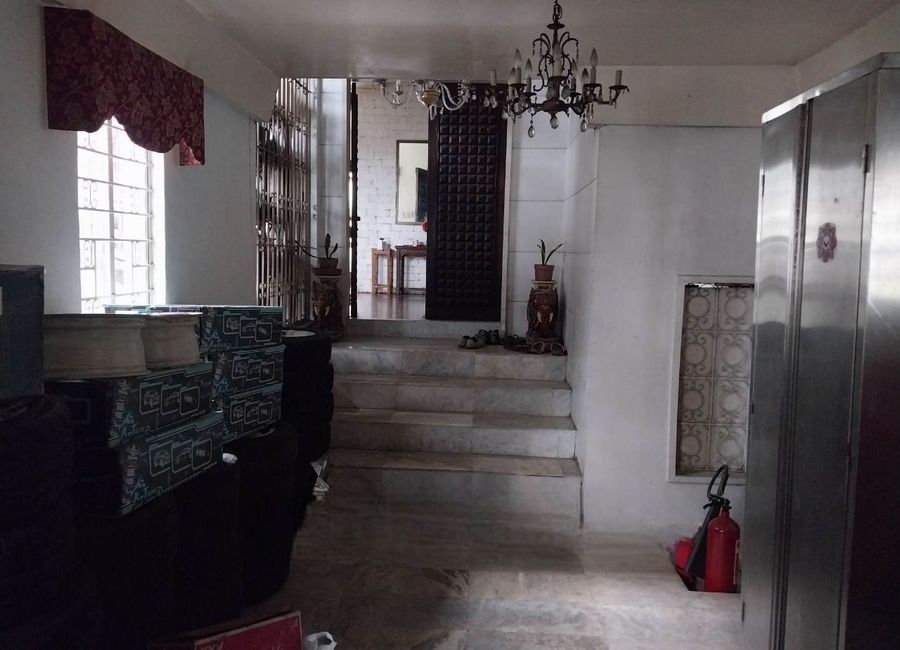 Old Maintained House for Sale in Kapitolyo, Pasig City