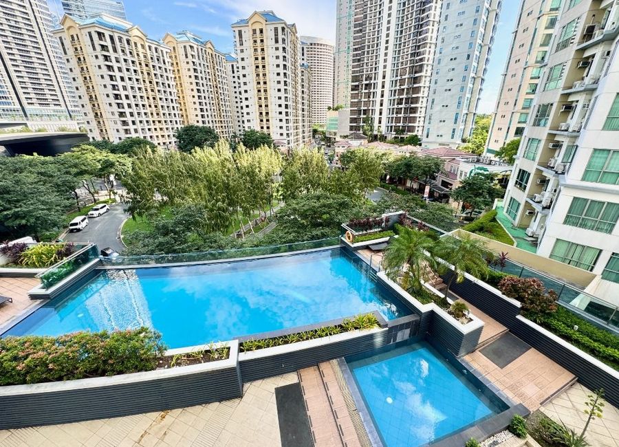 CRESCENT PARK RESIDENCES