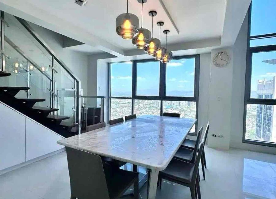 2 bedroom loft in Eastwood city for rent