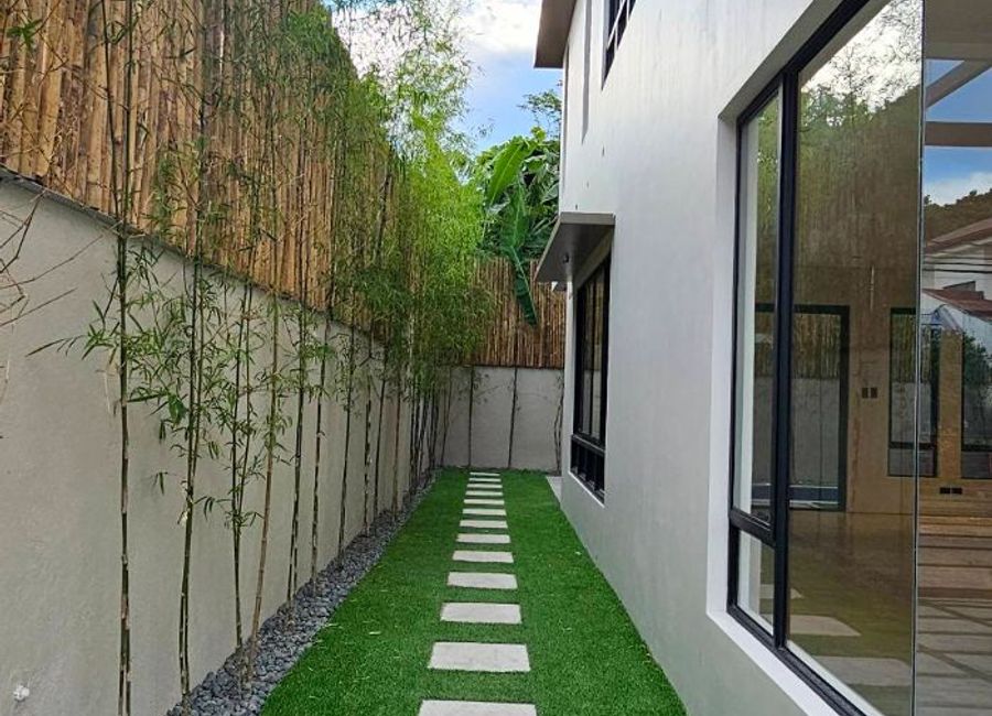 2 Storey Brand New House with swimming pool in BF Homes Las Pinas City ...