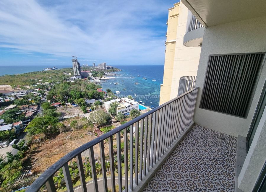 Movenpick Residences 1BR 61sqm Parking 2-balcony Seaviews Mactan