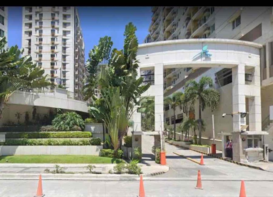 1 BEDROOM FOR SALE IN BAY GARDEN PASAY