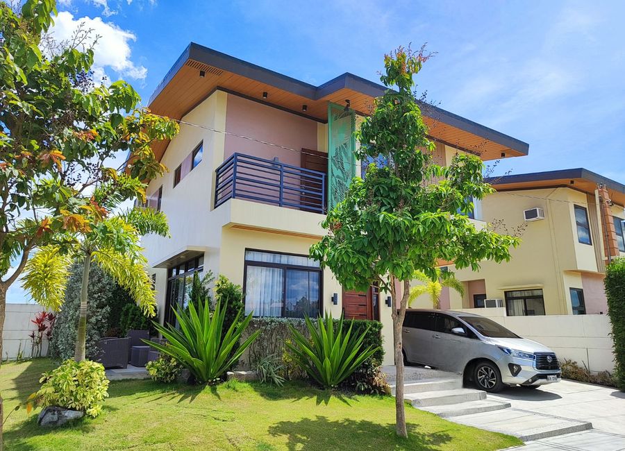 FOR SALE 13.1M 182sqm 2 STOREY SINGLE DETACHED HOUSE AND LOT IN LIPA ...