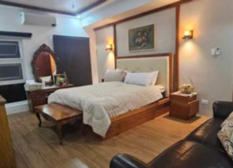 House & Lot For Sale in Riviera Silang Cavite-MC