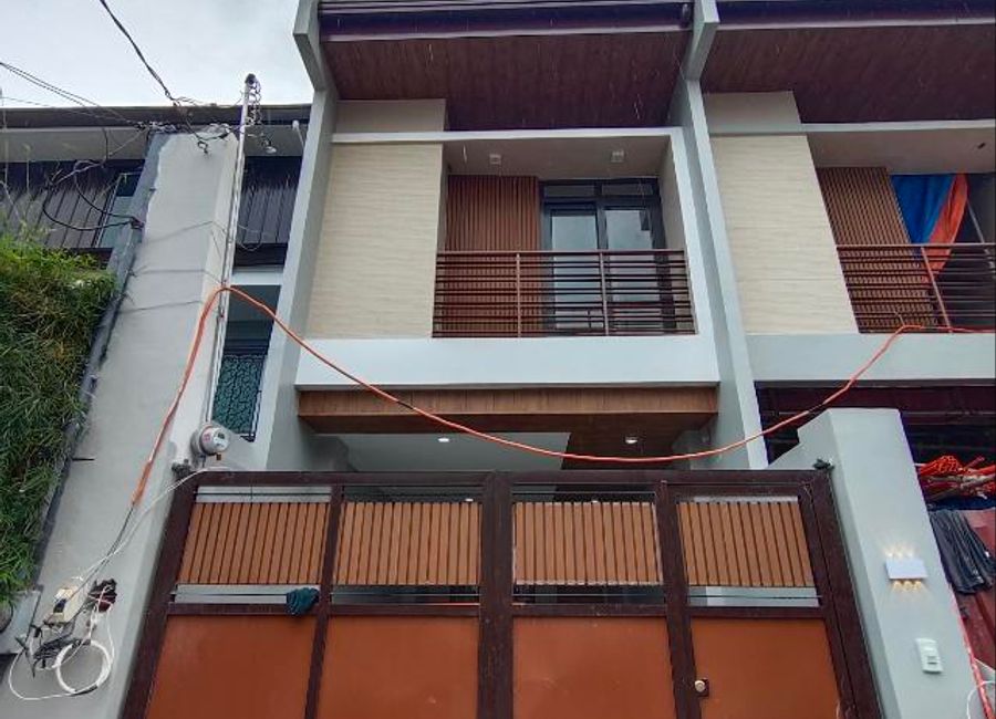 Modern Design Townhouse in Cadiang Village Talipapa Novaliches Quezon ...