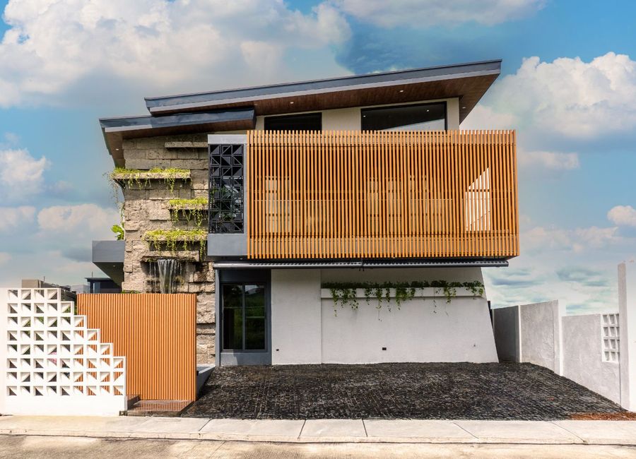 Sun Valley Estates Rizal House for sale 4 Bedroom Rizal house for sale