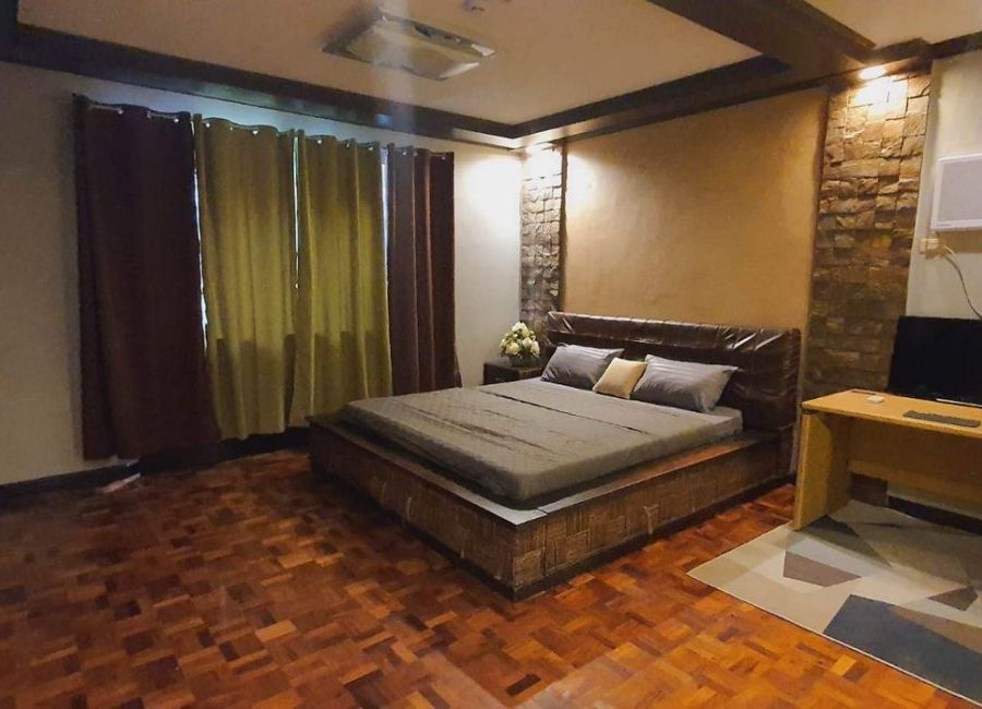 House for rent/sale in Timog Park subd. Angeles city. near Clark