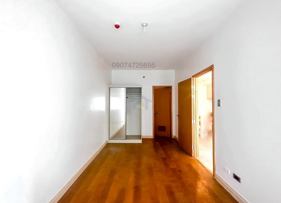 Signa Residences Makati PENTHOUSE 29B Two Bedroom w/ Balcony RENT TO ...