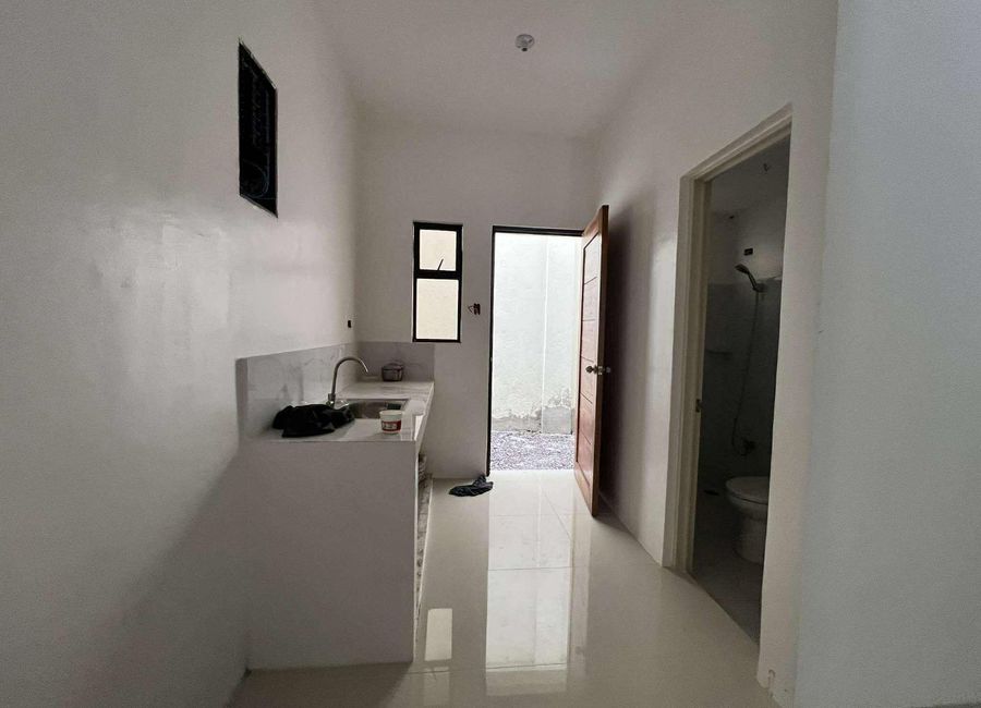 Commonwealth For Sale 2 Storey Townhouse 3 Bedrooms near Litex Market rg