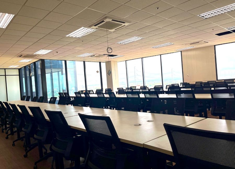 𝐅𝐎𝐑 𝐋𝐄𝐀𝐒𝐄: 2,076.75 sqm Office Space at CBC Asia Technozone | Bacoor ...