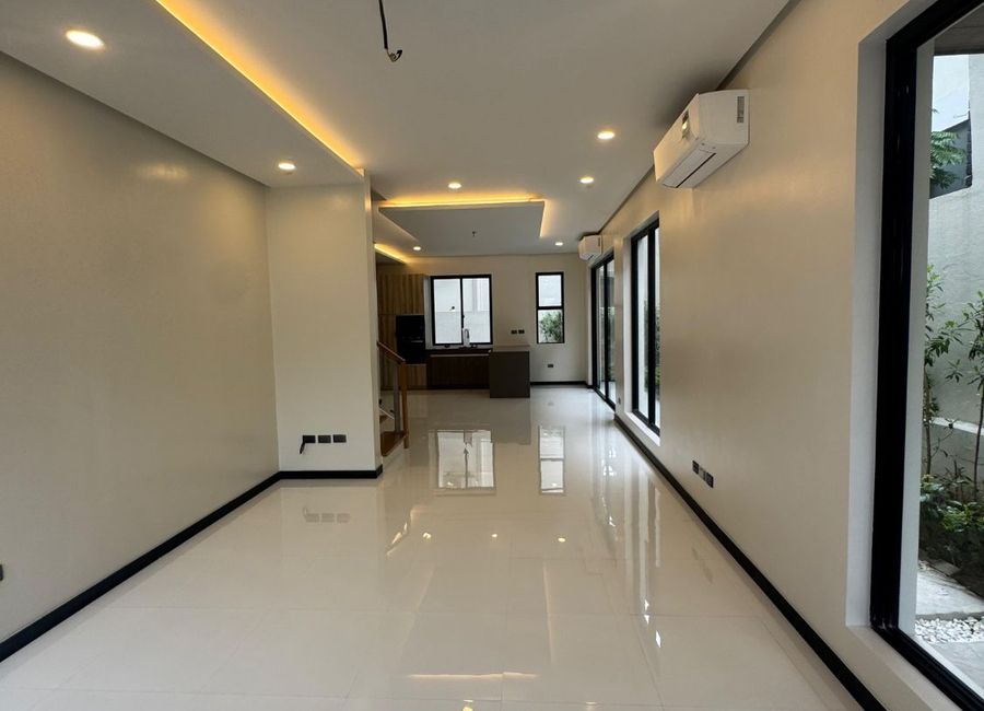 FOR SALE – 3-Storey Residential House in BF Homes (President’s Heights ...