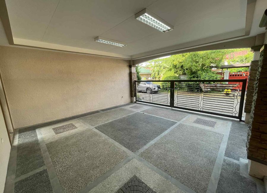 Renovated Luxury Home in Filinvest Subdivision, QC – 5BR + Pool - Gio