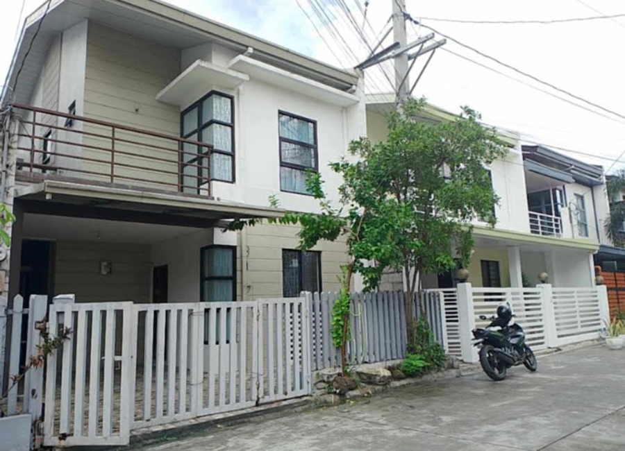 FORECLOSED House & Lot in MUZON MANSION Taytay Rizal
